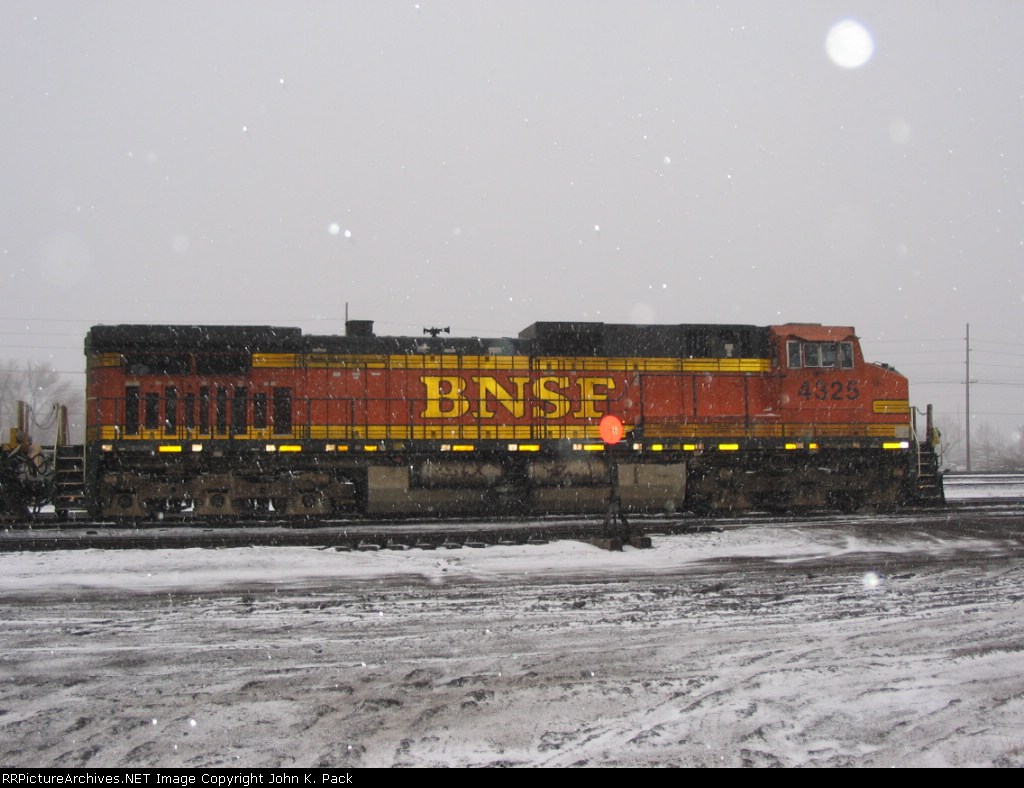BNSF 4325